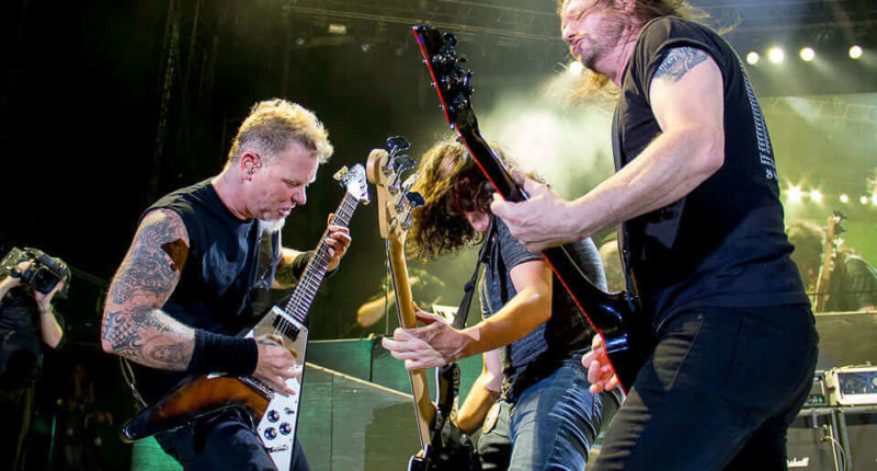 METALLICA shares 'Big Four' concert at Yankee Stadium in 2011