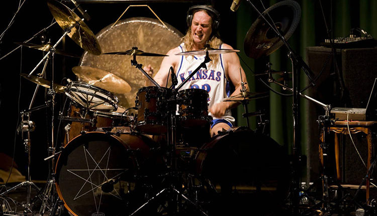Tool drummer Danny Carey about upcoming EP album in quarantine