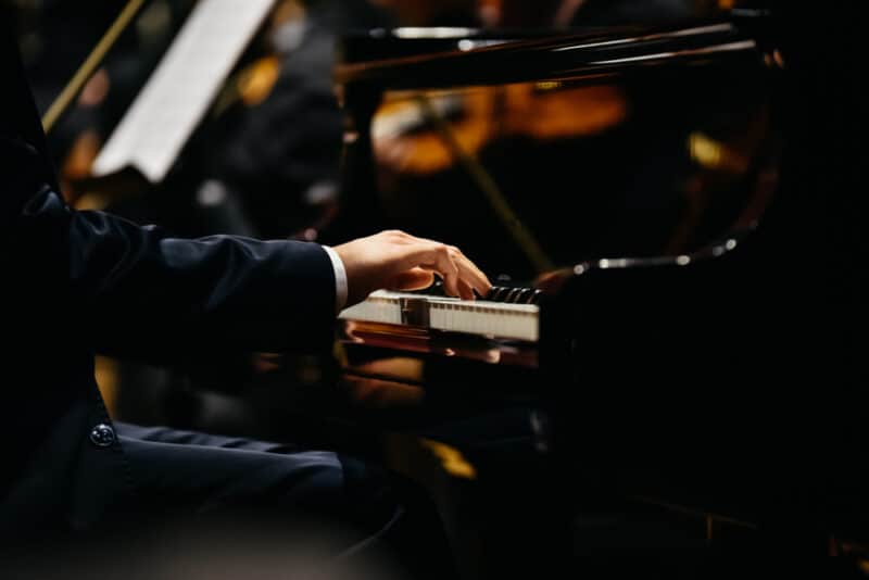 10 Awesome Sad Piano Songs